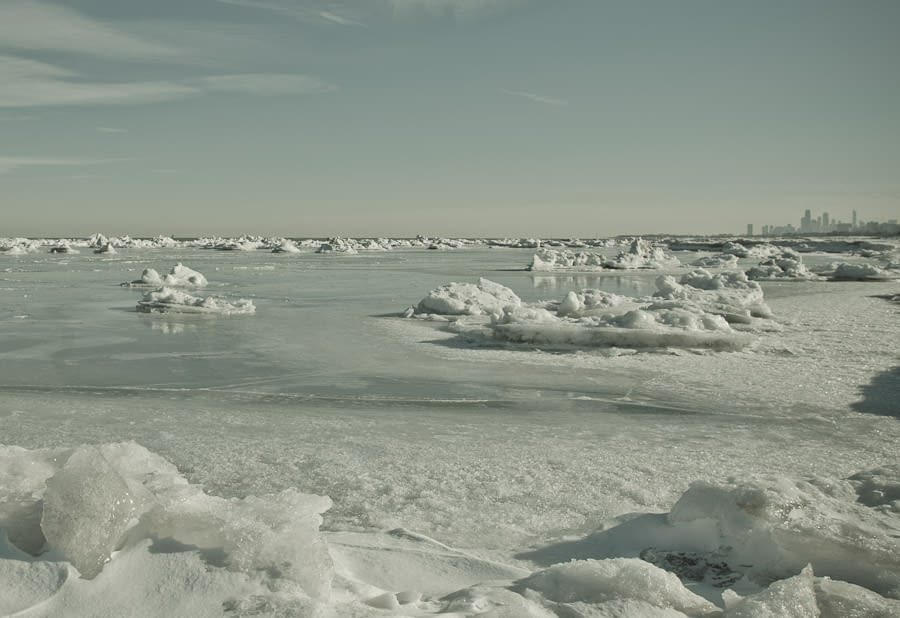 Chicago’s Frozen Beaches - Ross Feighery Photography